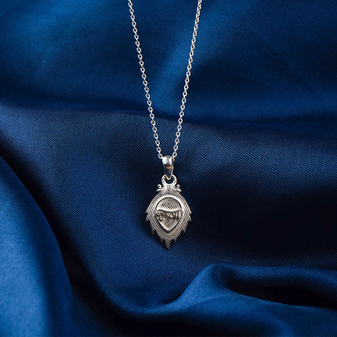 Shri Krishna with Mor Pankh Silver Locket – Prabhubhakti