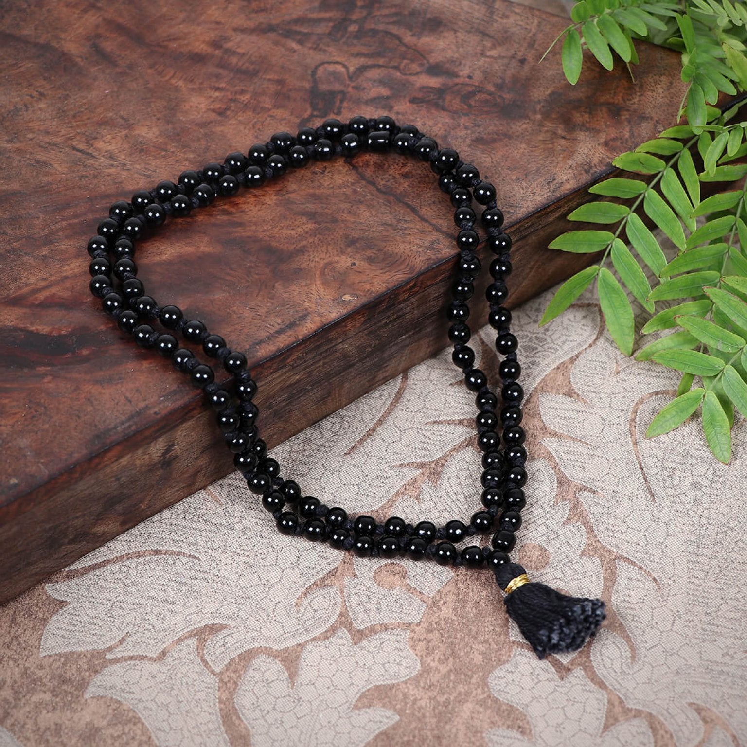 Buy Energized Black Hakik Mala – Prabhubhakti