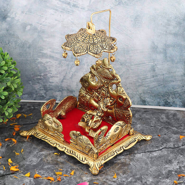Buy Brass Finish Singhasan with Laddu Gopal – Prabhubhakti